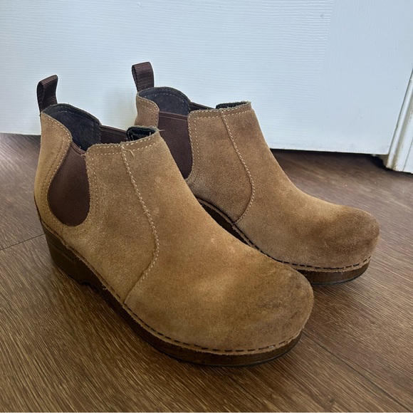 Dansko | Shoes | Dansko Becka Tan Oiled Brown Leather Pull Up Booties ...